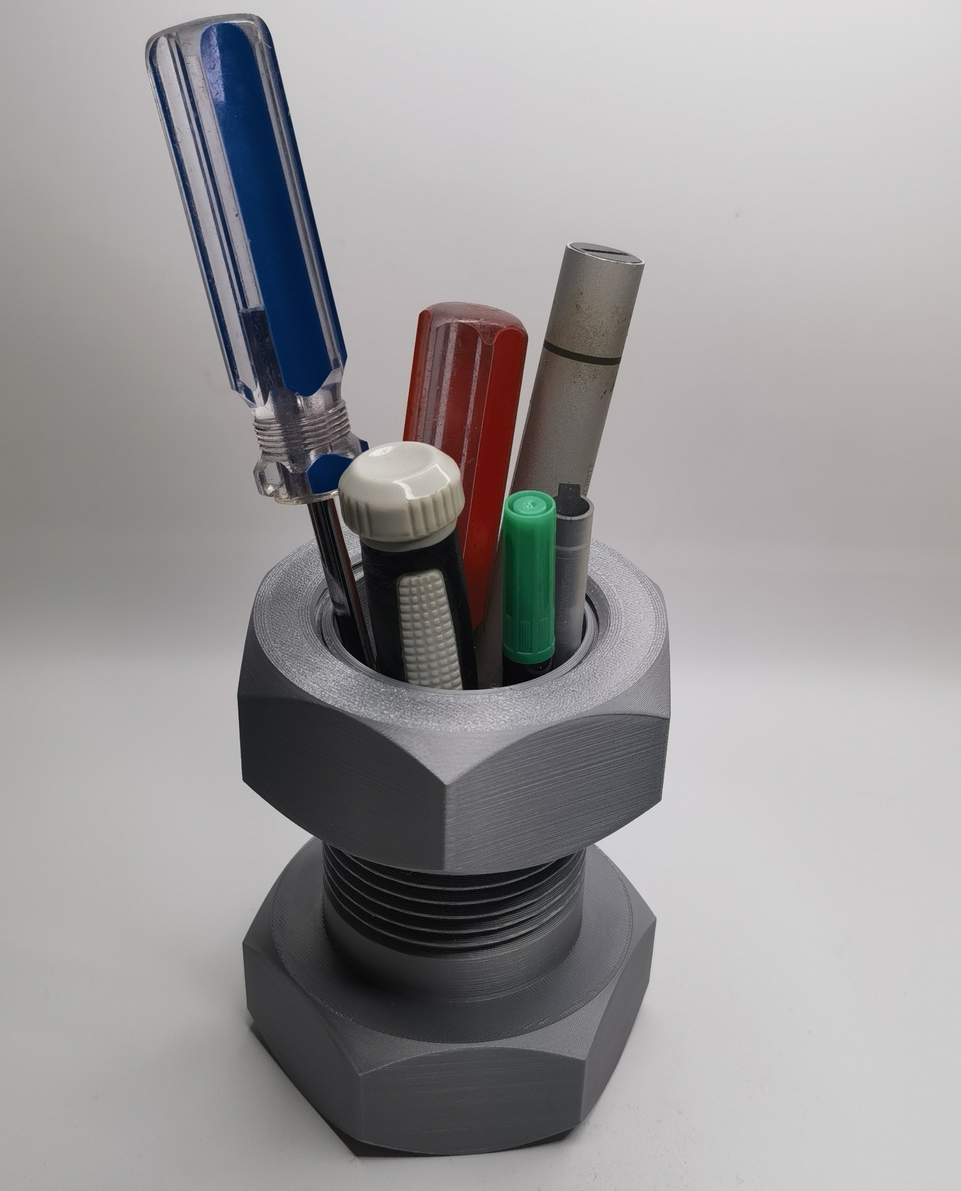 Screw steel pen holder - 凭空造物 | Nexprint: Free 3D Model Downloads